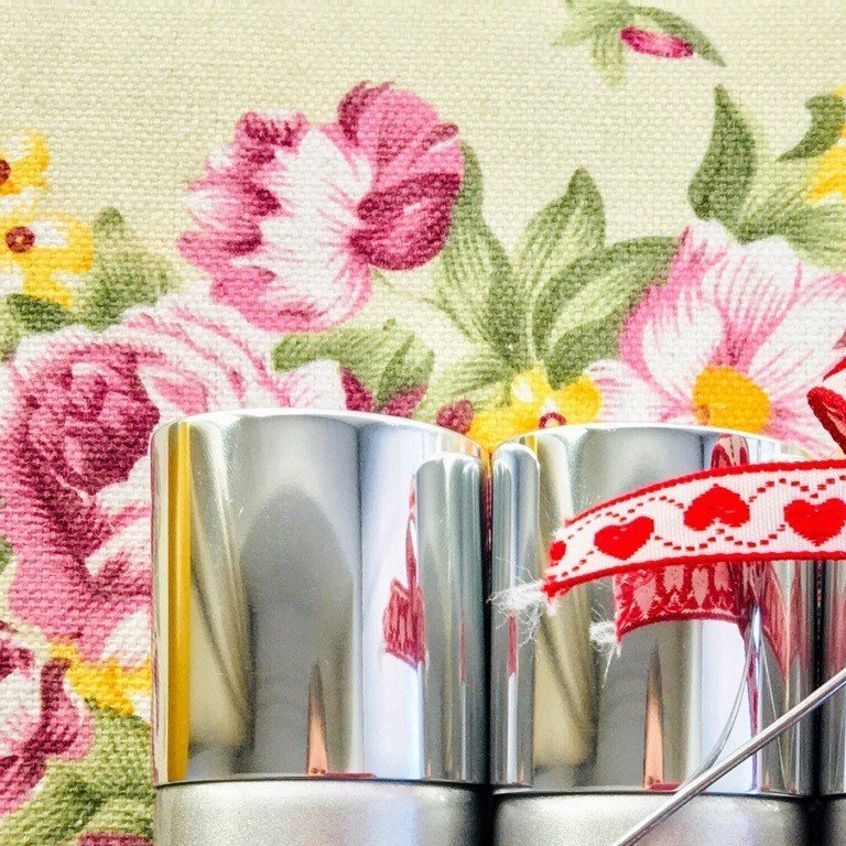 Krásny a zaľúbený Valentín aj s Institut Esthederm :) | www.institut ...